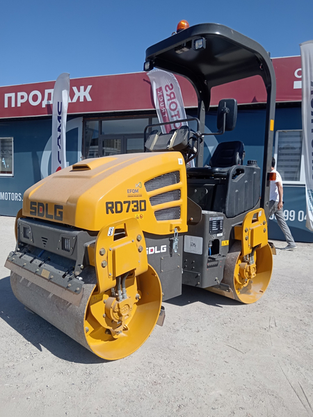 Дорожный каток SDLG RD730 

Дорожный каток SDLG RD730 

- Условия опла