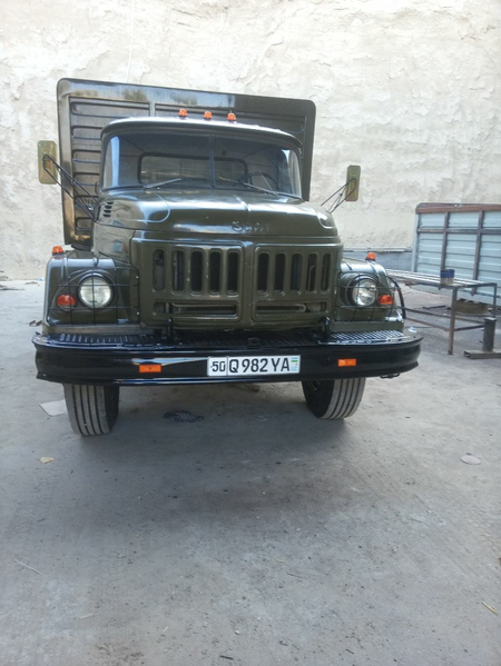 Зил сотилади 131