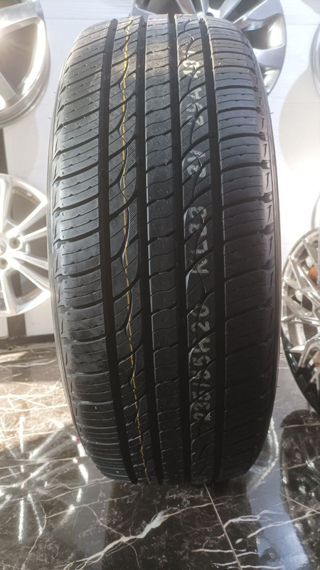 KUMHO grugen KL33 235/55R20