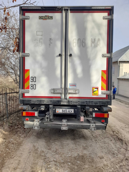 Iveco 330 zavod gaz