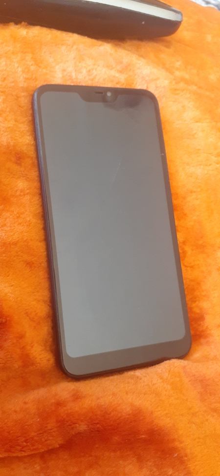 Redmi 6 pro holati judayam yahshi alo darajada ishlidi