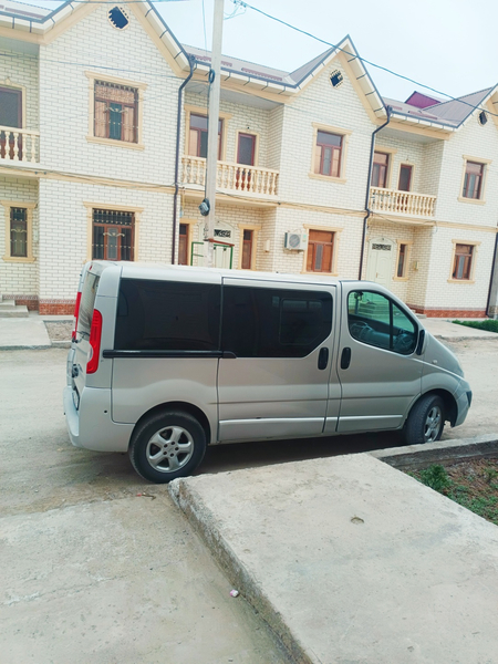 OPEL VIVARO.Опел виваро