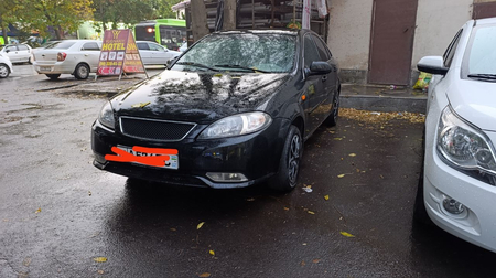 Продаётся Lacetti