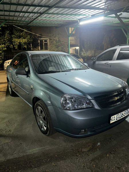Продам Lacetti 1.8 дельфин , 3 позиция, АВТОМАТ 2010 года, 210к пробег