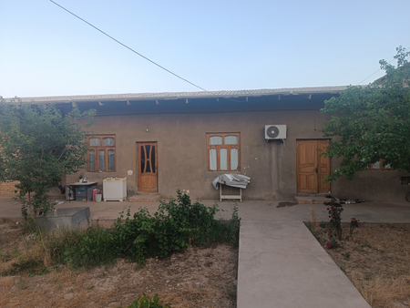 Hovli sotiladi Mag'zon mahallada