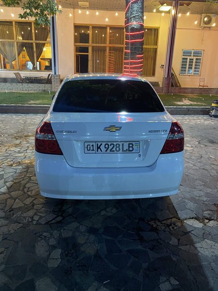 Nexia 3 bejeviy salon, 4-pozisiya, 2017 avtomat