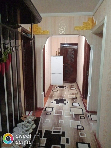 5 хонали квартира сотилади торговый центр