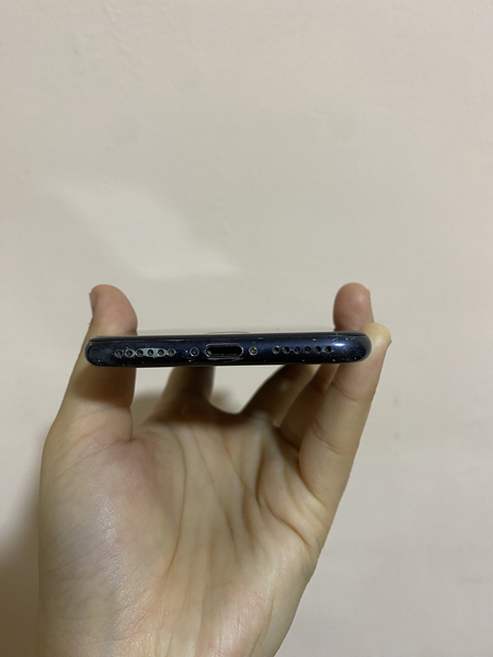 iPhone 7 128 gbli