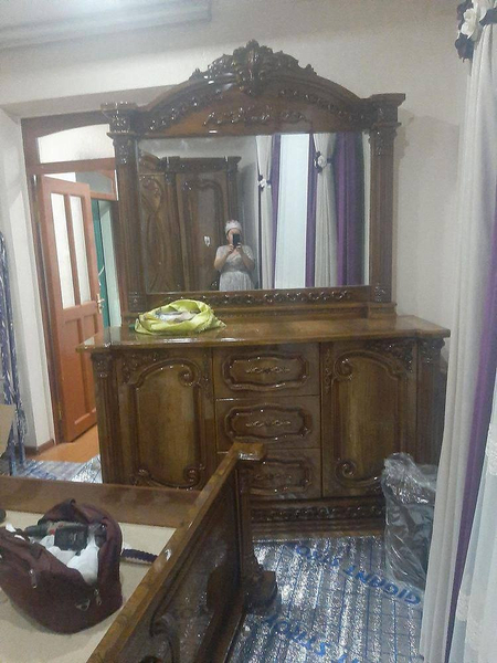 Mebel sotiladi srochna