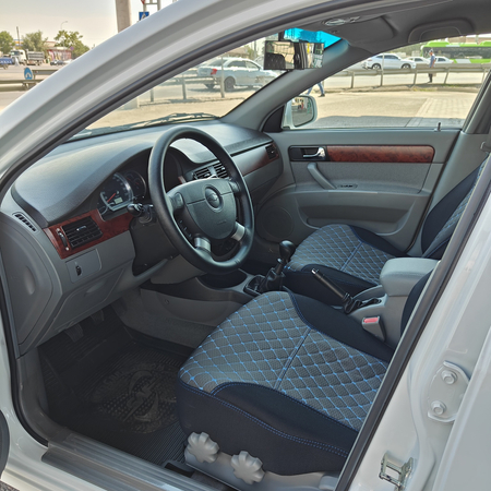 Chevrolet Gentra, 2016, МКПП, в новом состоянии