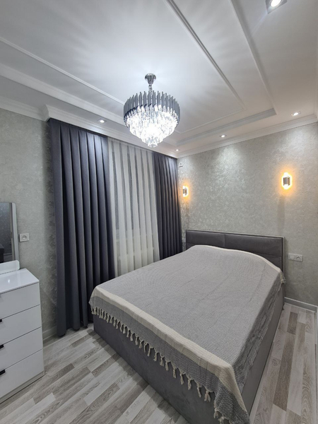 ЦУМ Космонавтов 2/1/2 (45м2)