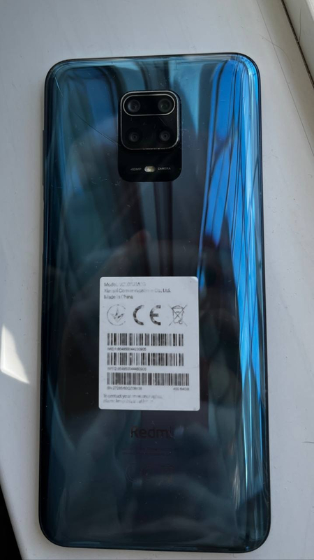 Redmi note 9s  в очень хорошем состоянии