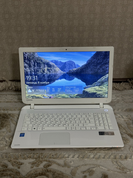Toshiba Satellite c55-B ноутбук