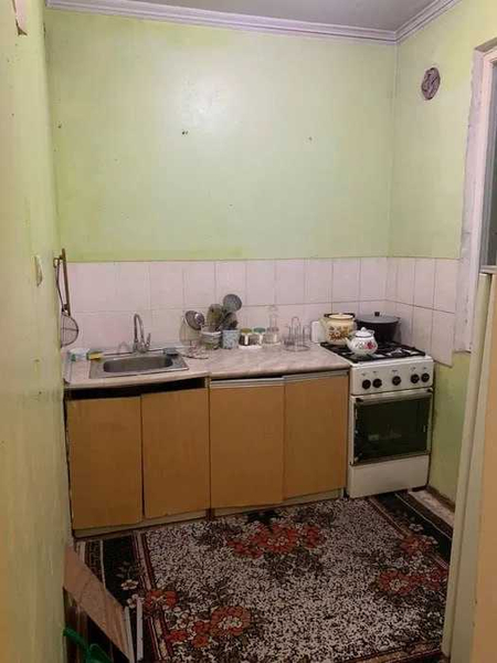 Ижара Чилонзор 19кв 2.4.4\\n350у.е ками бор 2 хона нарсалари бор СРОЧНО