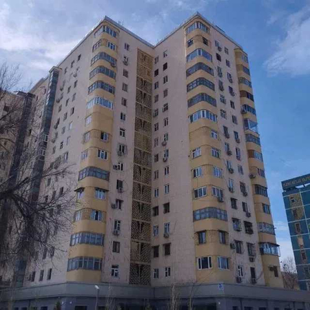 ЦЕНТР. 2/15/16. Абдуллы Каххара. 70м2. Яккасарайский. Поликлиника 58
