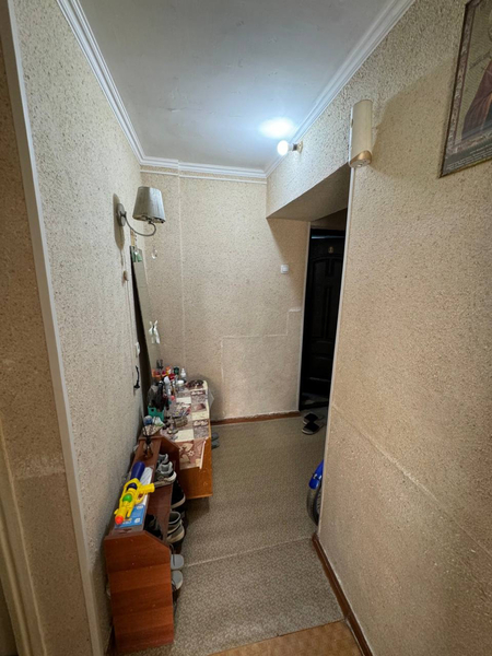 Срочно Хакимияат Кубик дом Прадаётся 44 квадрат вдоль дороги 1х
