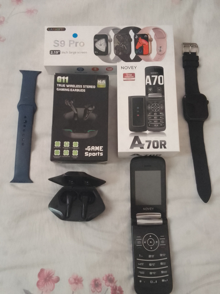 Novey legushka  iwatch s9 aqilli soat. G11 simsiz quloq chin sotiladi
