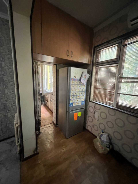 продам квартиру метро мирза улугбек 2/2/4