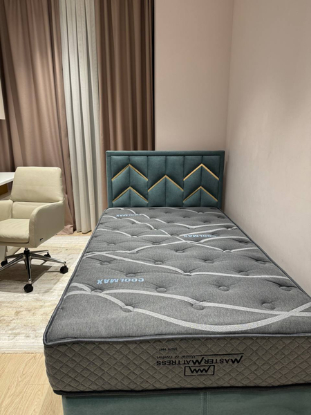 Spalny mebel soriladi / divan