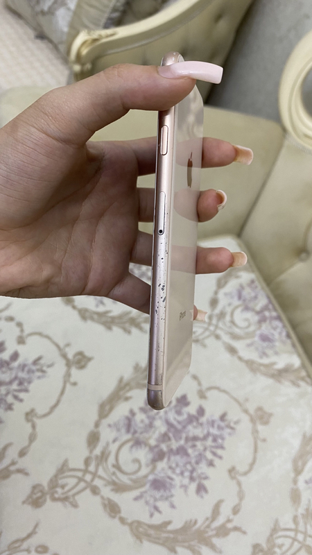 Iphone 8 , емкость 100%