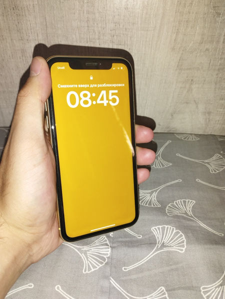 iPhone XR 128GB Yellow