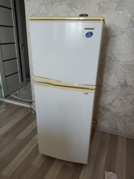 Холодильник Samsung
