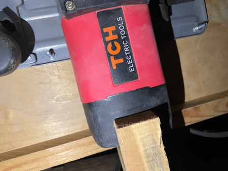 Электропила циркулярная TCH 2000W