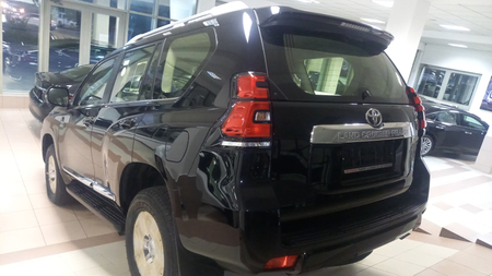 Toyota Prado 2023 год в Наличии 2.7 Объем двигателя