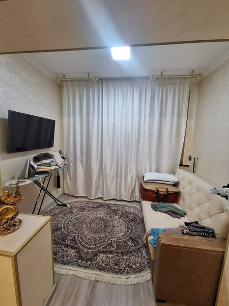 Продается квартира в Мирзо Улугбекском районе ориентир Ахмад Югнаки