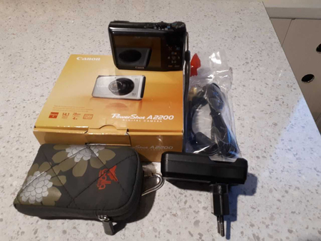 Фотоаппарат CANON Power Shot A2200 HD 14,1 Mpix,память 4 Гв в коробке!