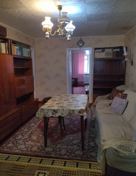 Продам квартиру 2/1/4 на массиве Ялангач ,7 поликлиника
