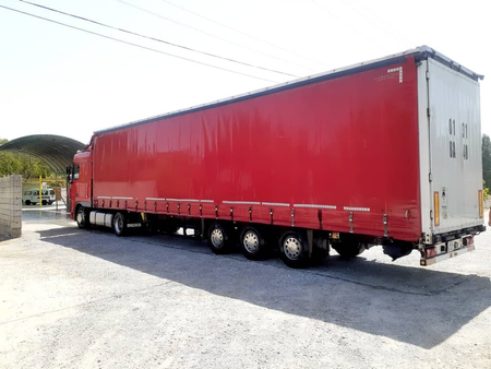 DAF 105.410 Мега тягач 2008 механика каропка, прицеп schmitz 2005