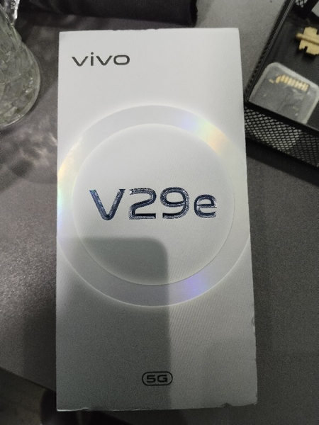 Vivo V29e holati yaxshi