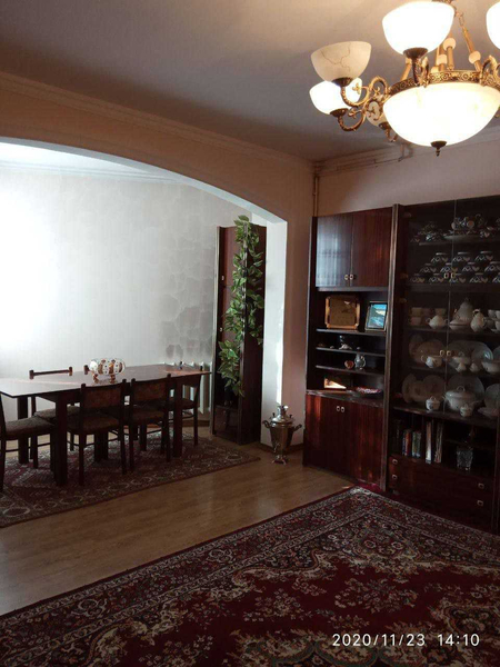 Срочно продается квартира по ул Бабура