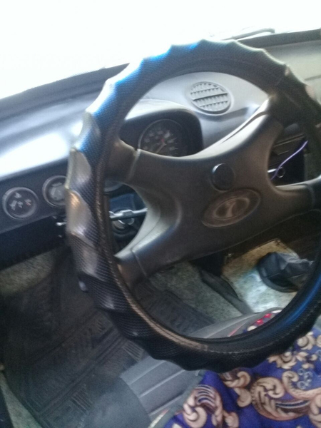 Vaz 21 06 sotiladi