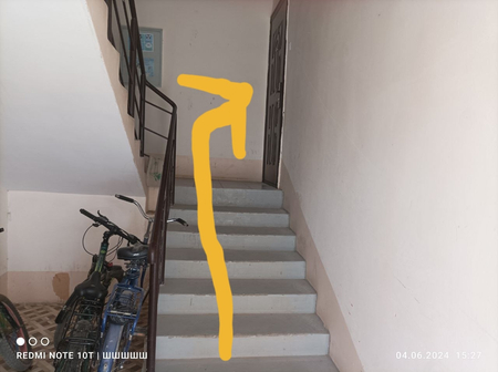 2 xonali 42m² kvartira sotiladi