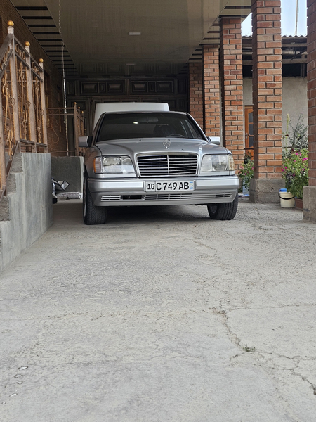 Mersdes-Benz w124