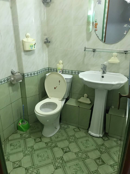 Продаётся 2 ух комнатная на Юнус Абаде