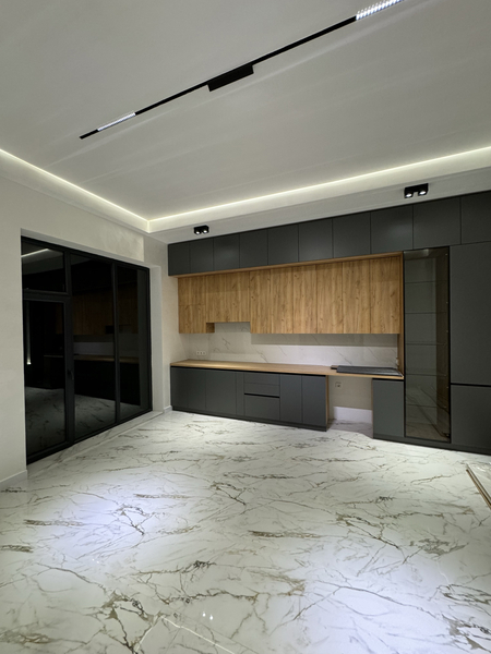 Hi tech- yevro remont uy sotiladi 3.1 sotix 5 ta xona