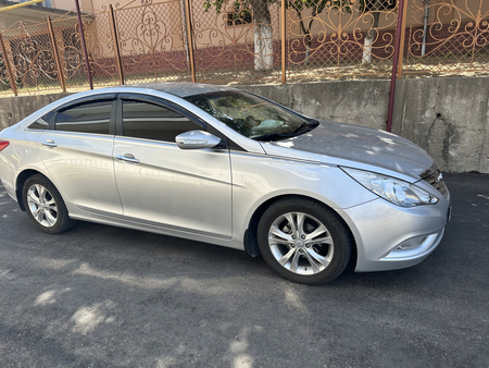 Hyundai Sonata 2010 года