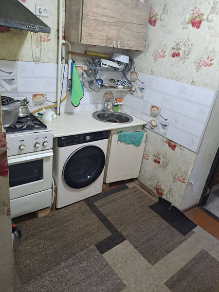 Чилонзор 25кв 2/1/5 майдони 64м2