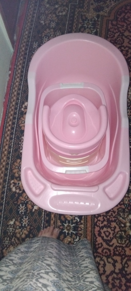 Срочно продаётся Детский Ванна Ванночка  и горшок
