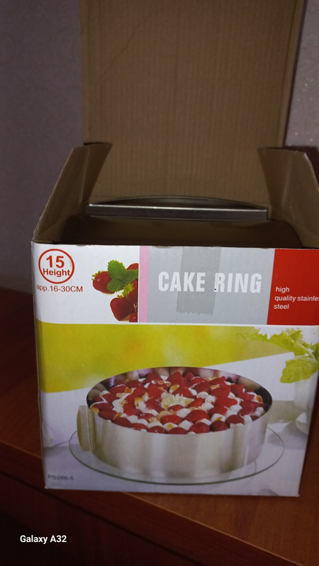 Продам форма кондитерская для выпечки и салатов. Раздвижная.