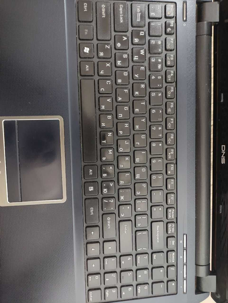 Продаю Ноутбук DNS