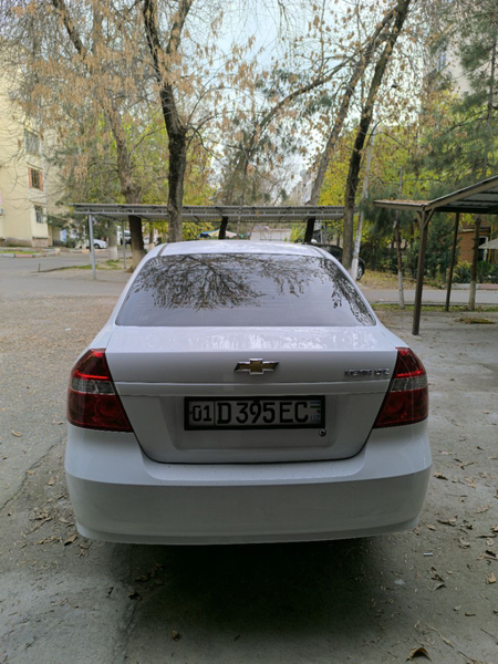 Продаю Нексия 3 автомат