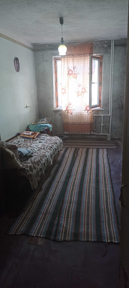 Продаётся 2 комнатная квартира, 1 этаж