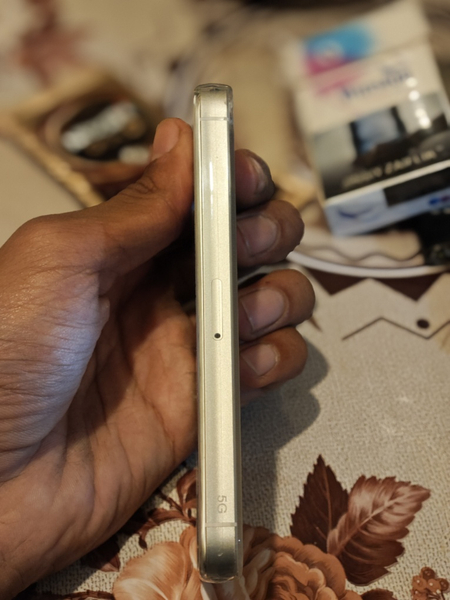 iPhone 5 se Tegiga Javob
