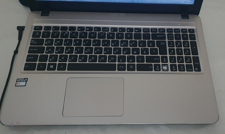 Noutbuk ASUS X54OY