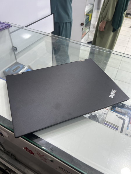 Ноутбук Lenovo Thinkpad Yoga I5-11 ОЗУ 8GB SSD 256GB Touchscreen X360