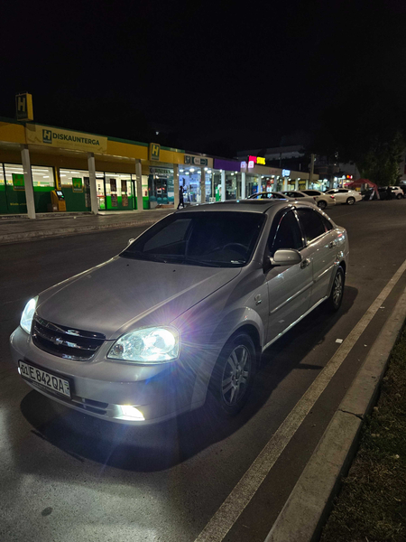 Lacetti 1.6 стальной цвет 118 000 пробег